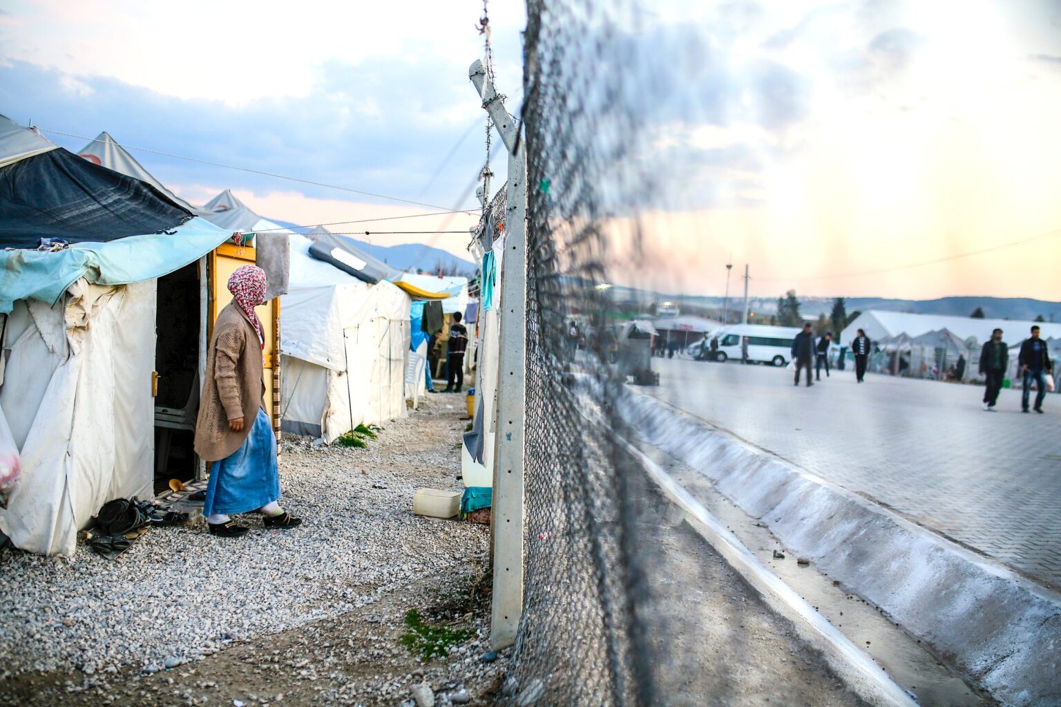 EU ‘caving into the floodgates of anti-migrant rhetoric’ warns Human ...
