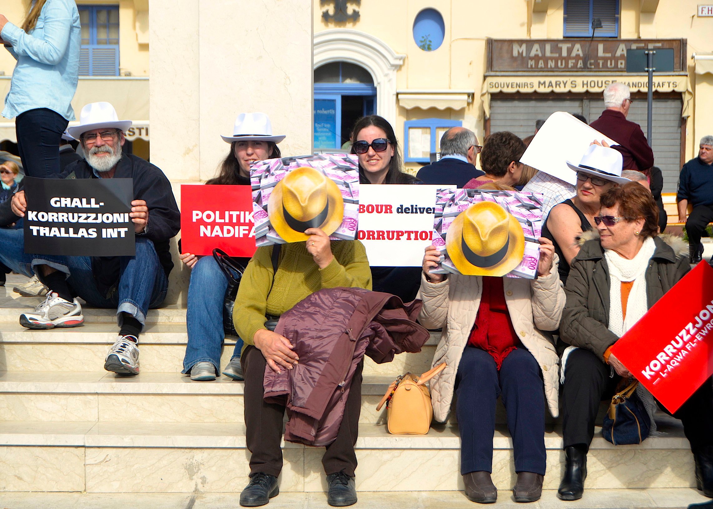 EU washes hands of Malta ‘assassination’ probe – EUobserver