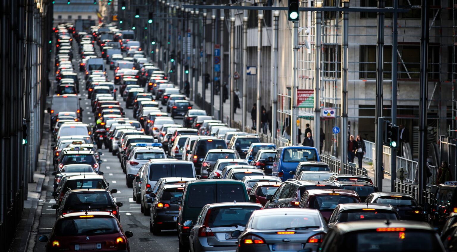 Europe’s bumpy road to mobility transition – EUobserver