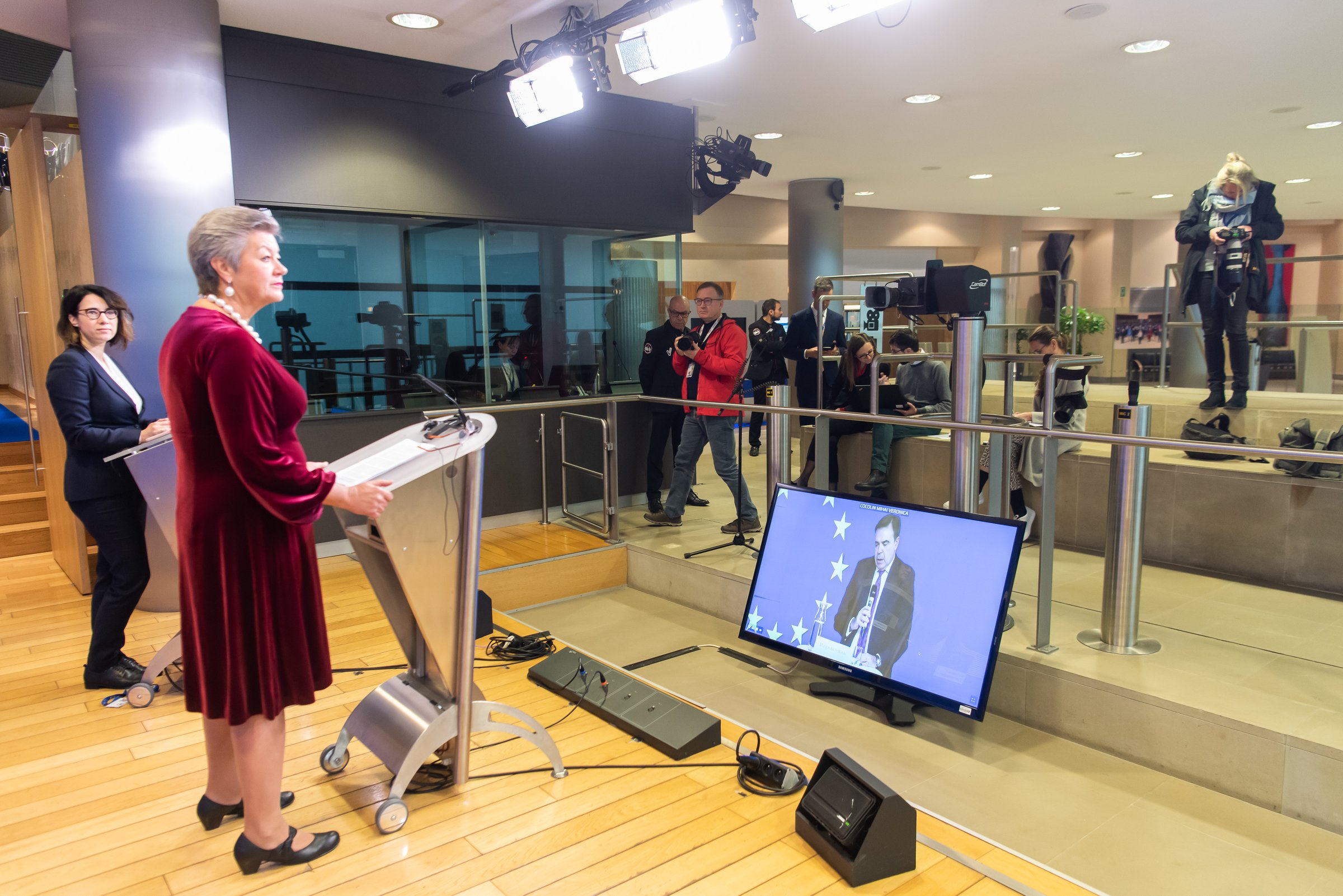 Frontex expanding migrant route-busting mission in Balkans – EUobserver