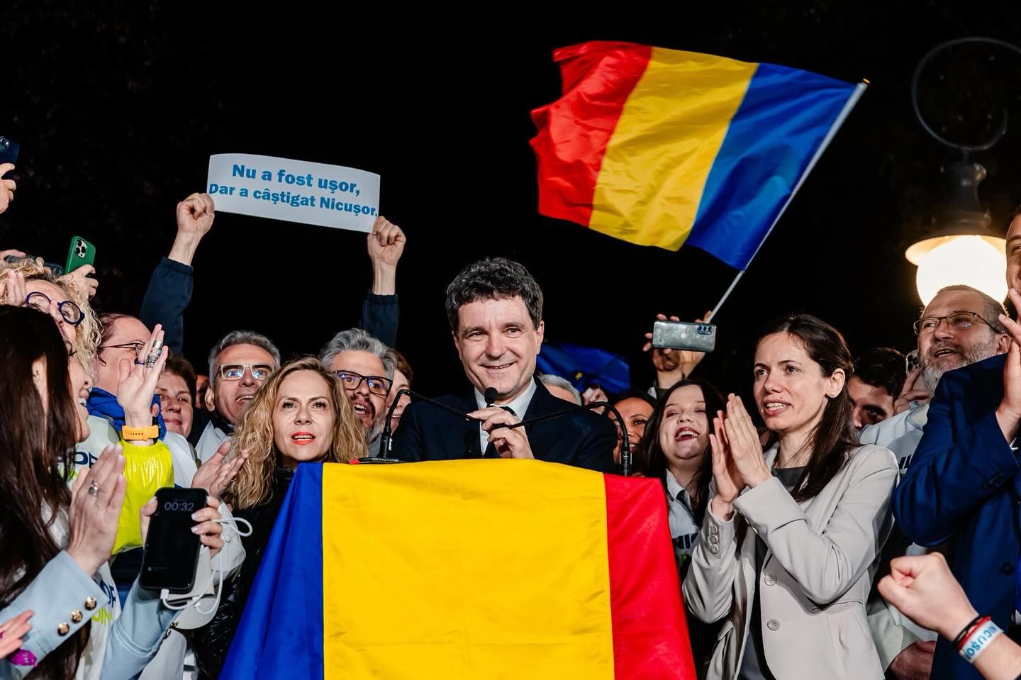 Romanians elect pro-EU Bucharest mayor Nicușor Dan as new president ...