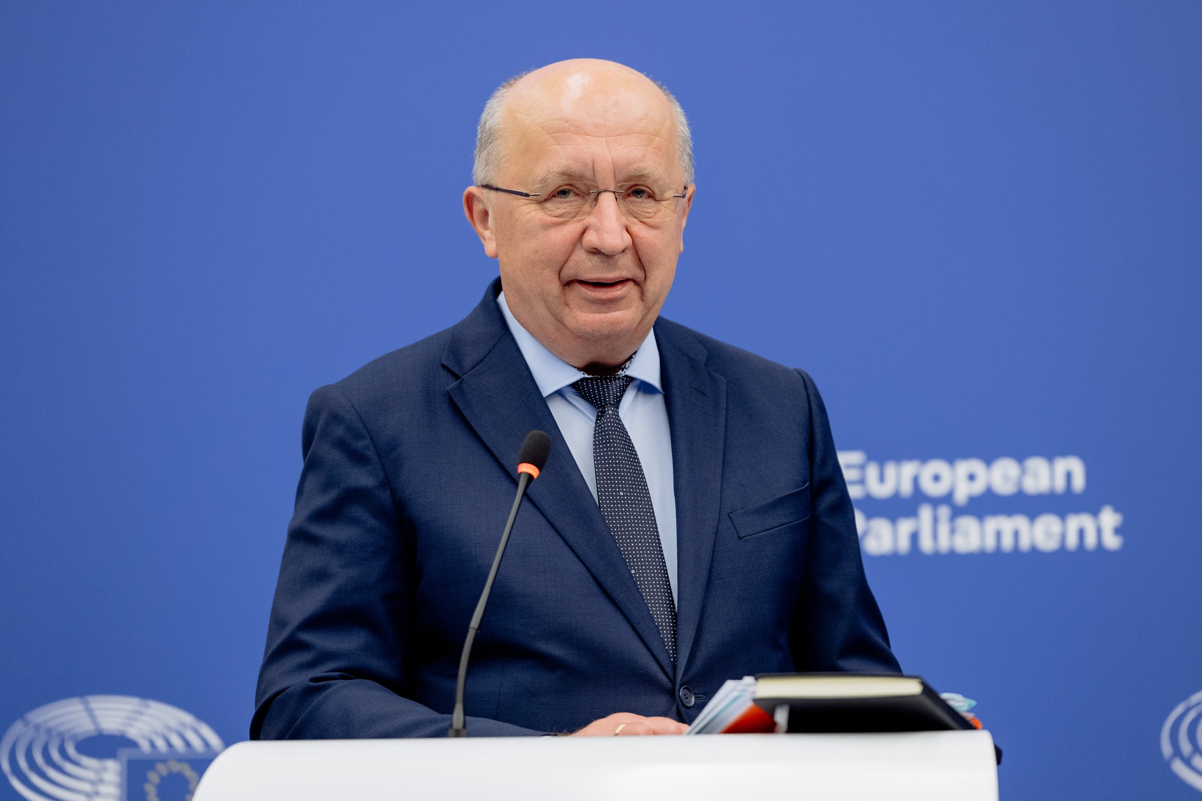 EU rewrites the rules to revive its defence industry – EUobserver