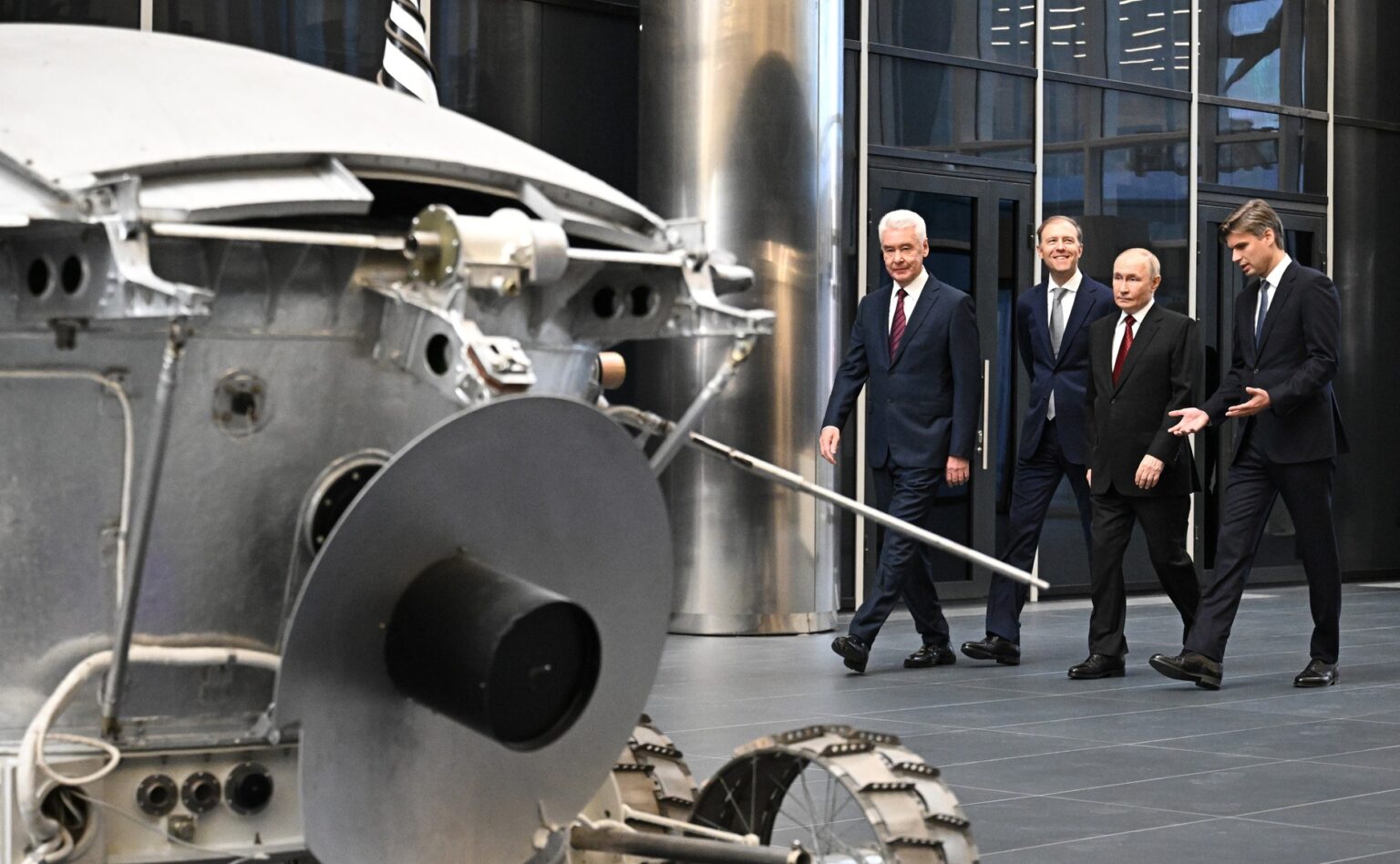 Russia using Chinese spy satellite in Ukraine war, expert says – EUobserver