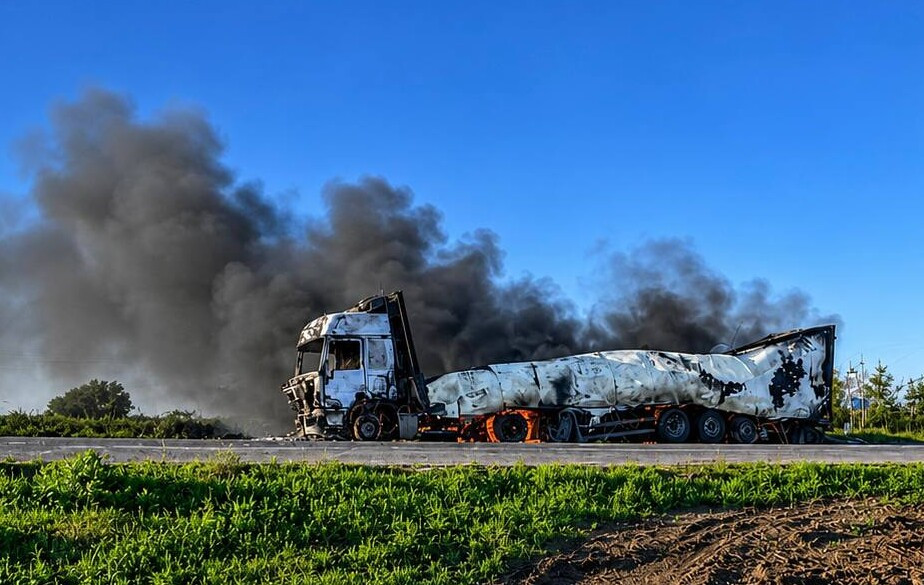 Crimea fuel crisis spooks Russians, compounding fears of a new ...